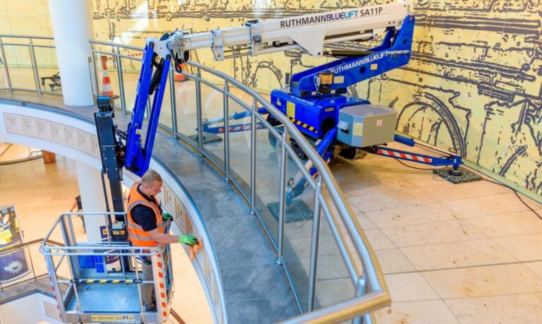 Versalift UK Named Exclusive Bluelift Distributor for UK and Ireland ...