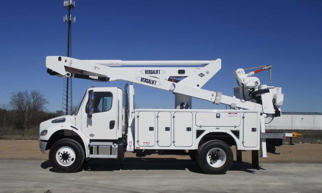 Bucket Trucks For Sale – Versalift Ready To Go Equipment Available ...